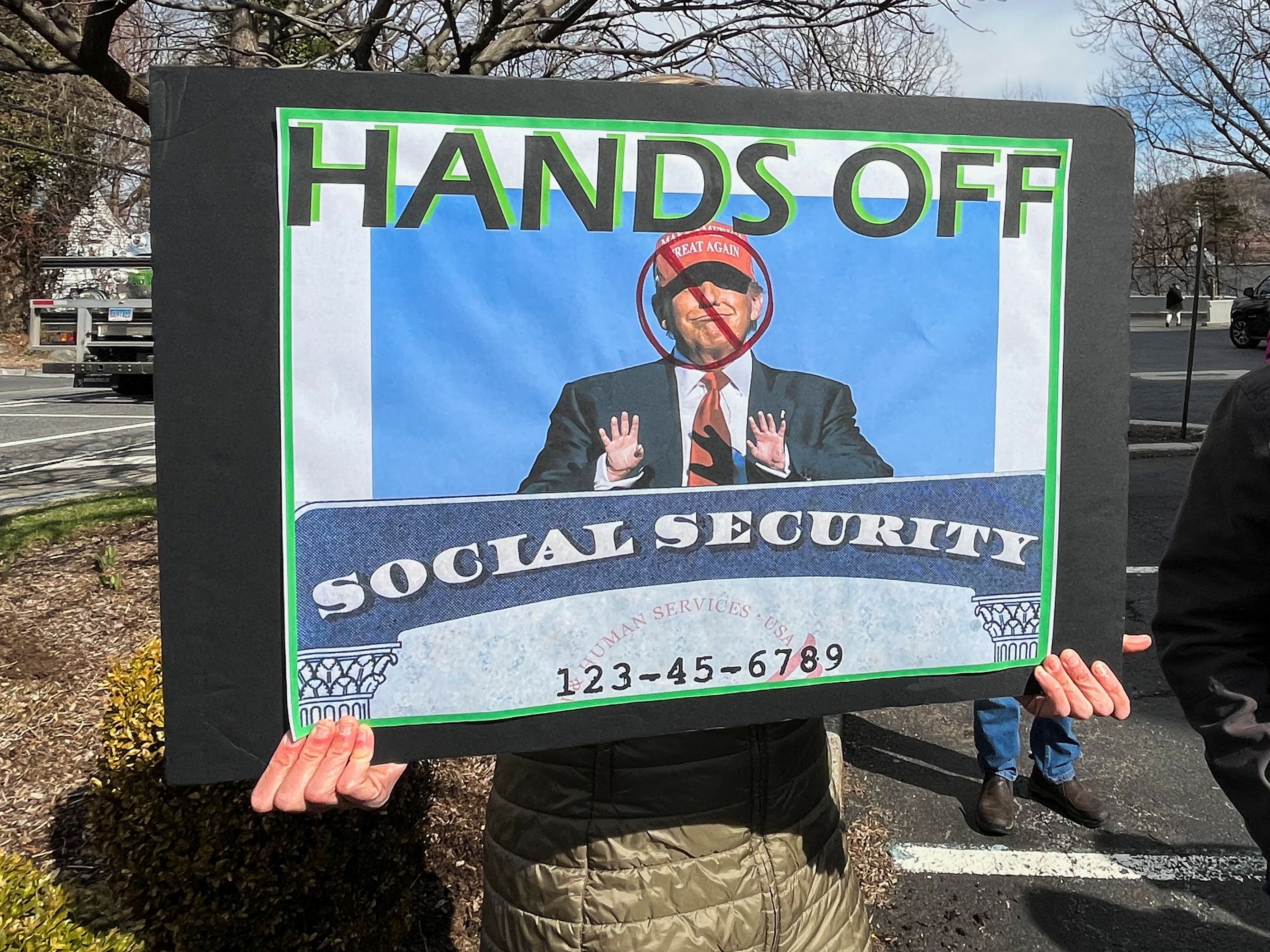 Americans worry about fate of Social Security, Medicare, poll finds | Semafor