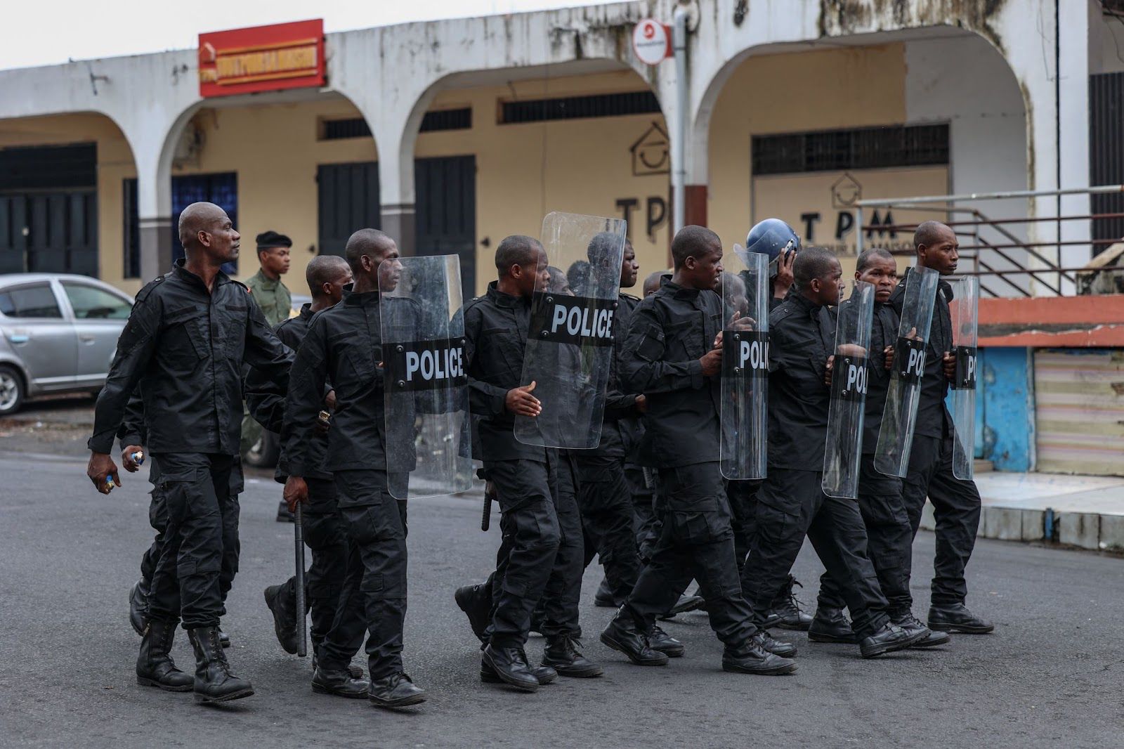 Kenyan president’s war with judges emboldens his allies to defy courts ...