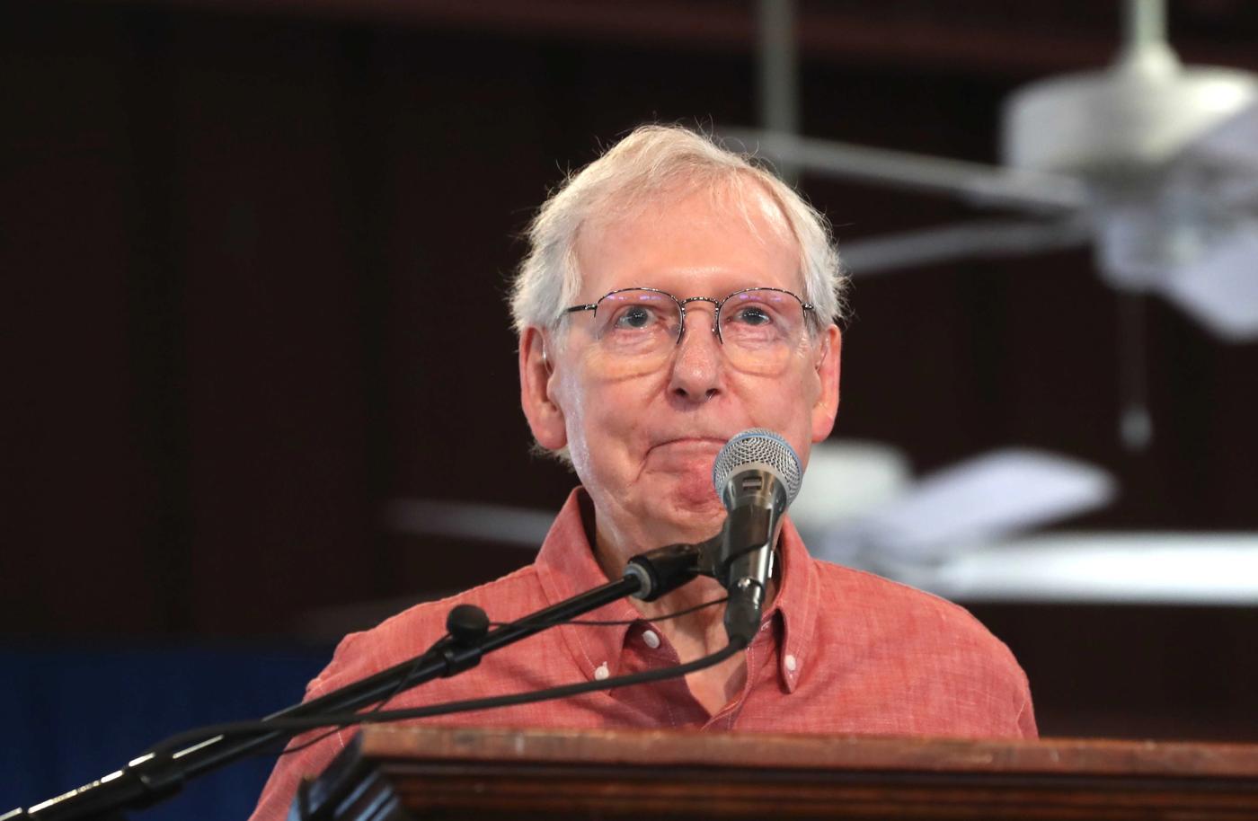 Mitch McConnell freezes for a second time in press conference | Semafor Mitch McConnell freezes for a second time in press conference | Semafor