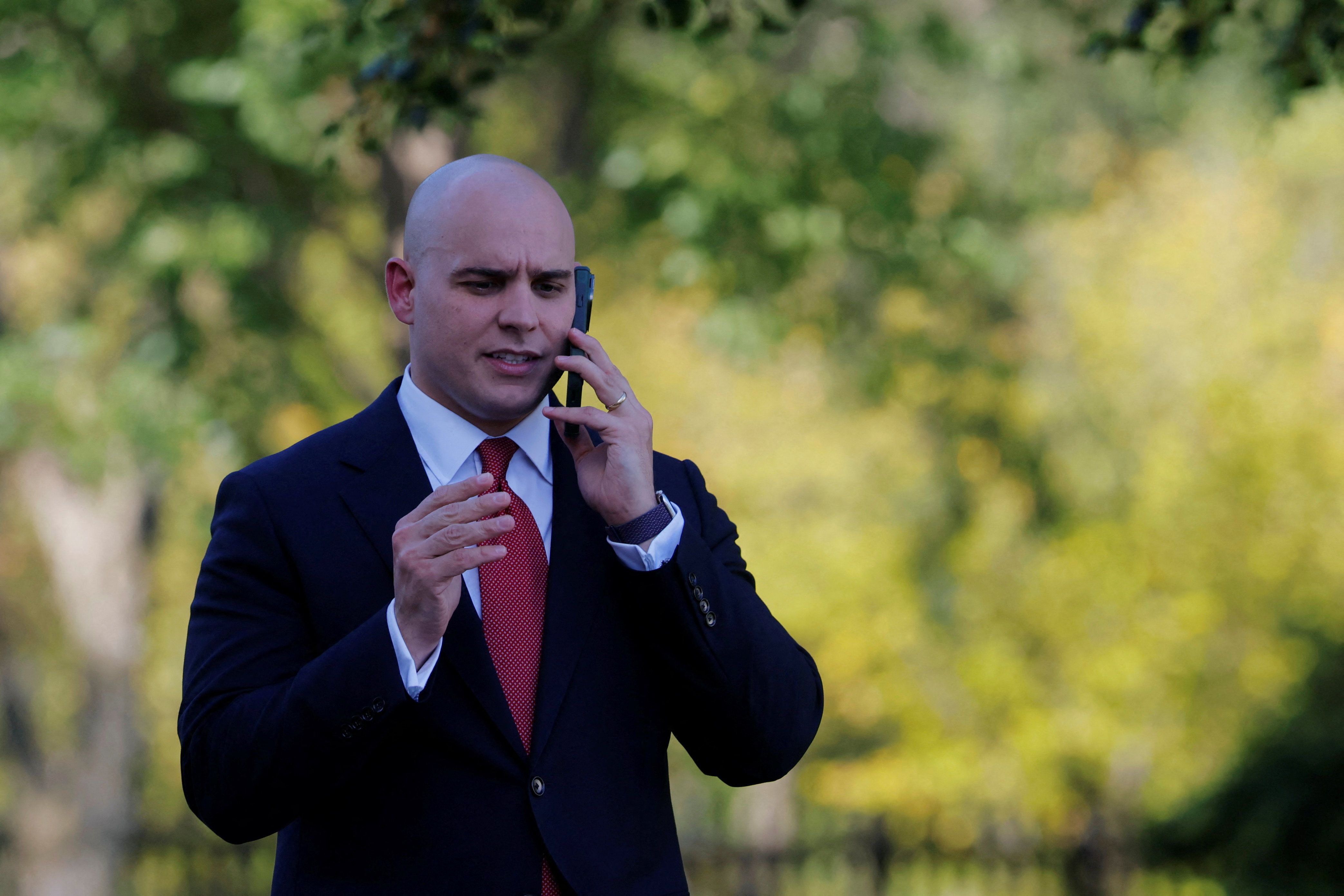 Senior White House aide: Americans will feel better about the economy in early 2026 | Semafor